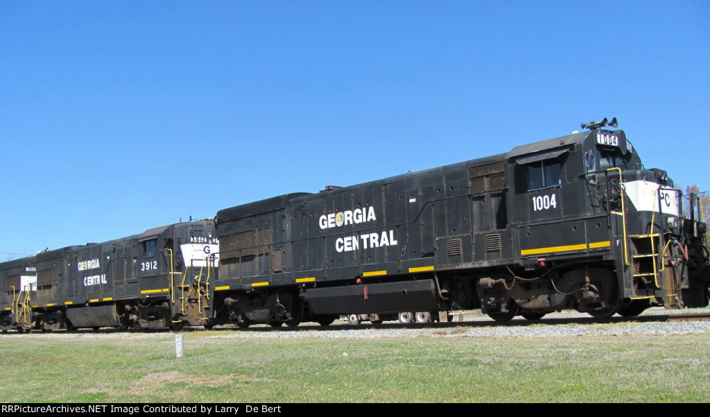 GC 1004 FB2 truck GC 3912 ALCO truck